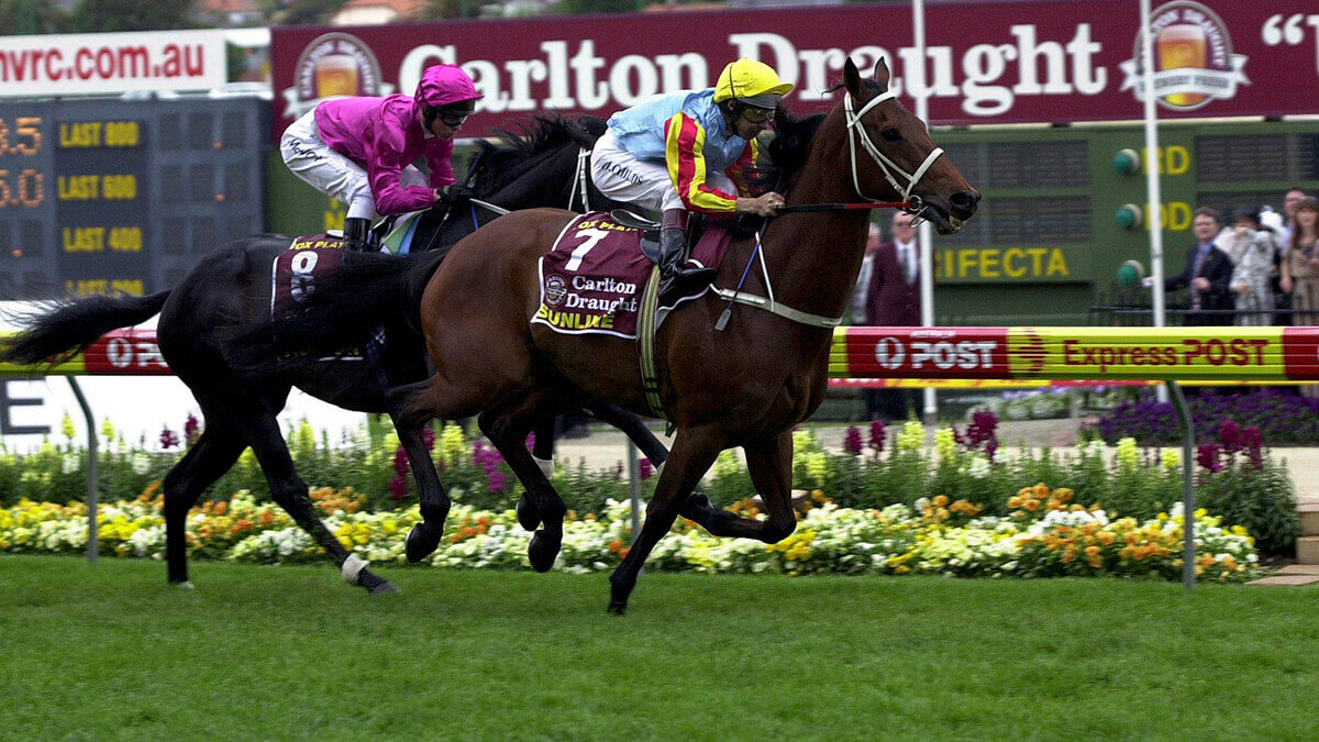 Cox Plate Legends: Sunline - TAB NZ Punters Lounge